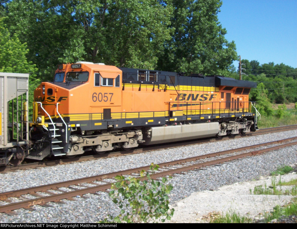 BNSF 6057 -DPU